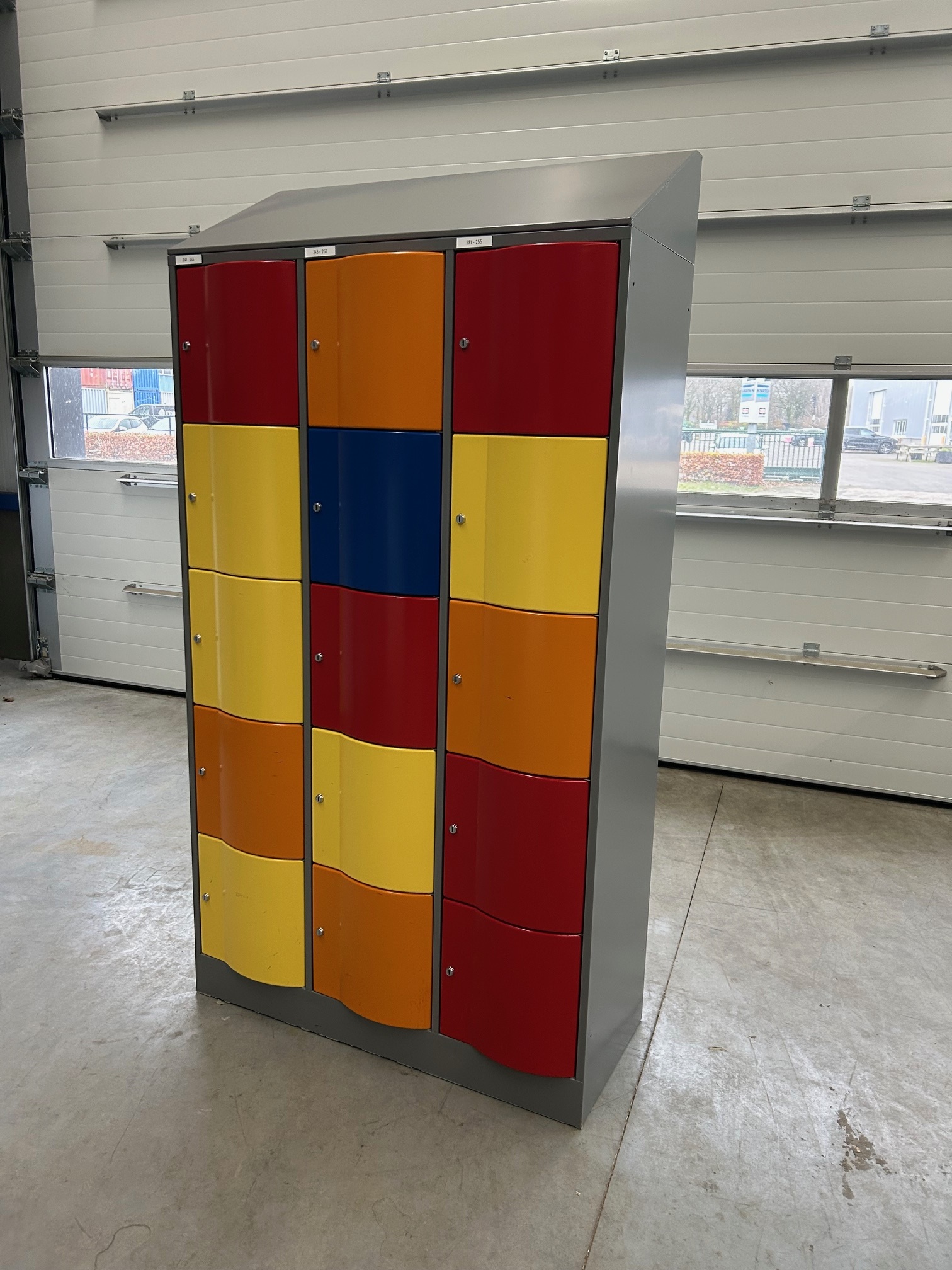 lockerkast-15 multi color / schuindak - Lockerman